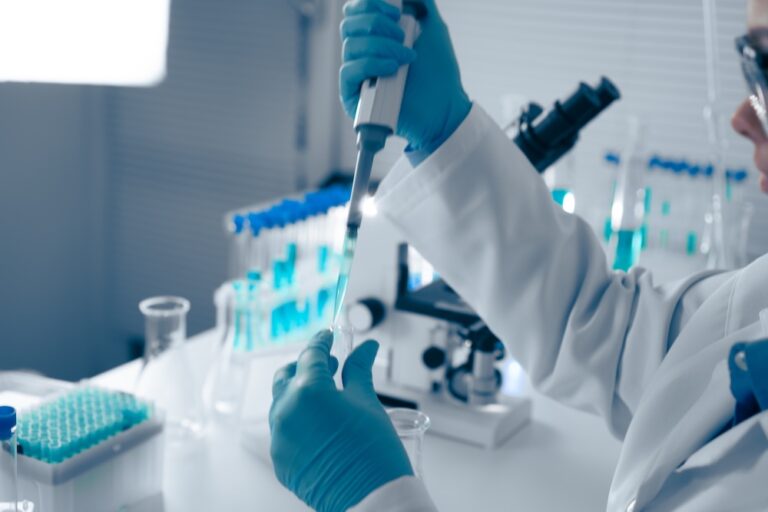 What Is a Compounding Pharmacy? – Eli Pharmacy